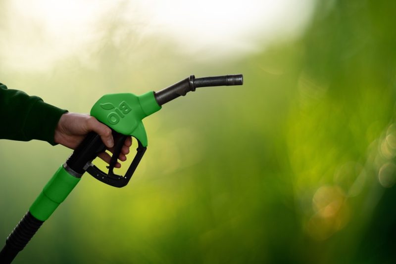 How to Set Up an Effective Fuel Monitoring System for Your Fleet
